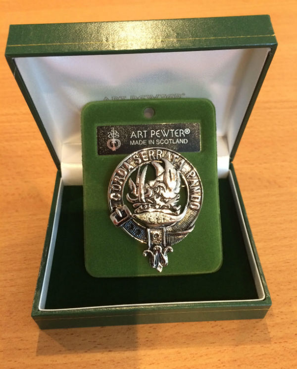 Clan Crest Badges – Clan Lockhart Society